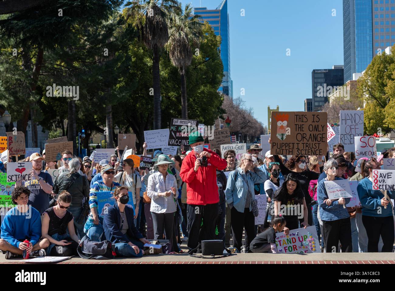 Sacramento, California, USA. March 7, 2025. Stand up for Science ...