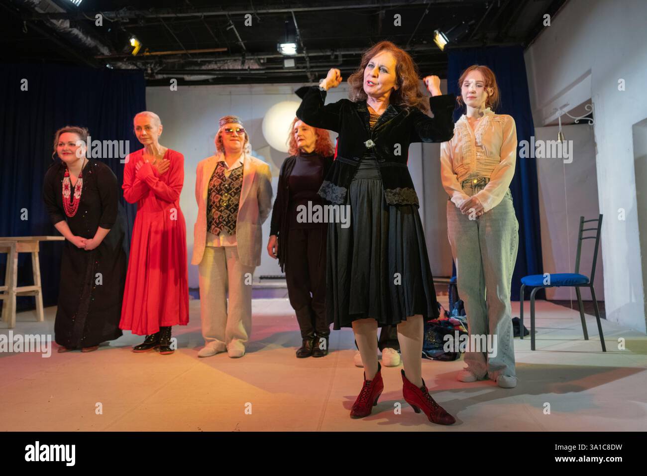 Actresses thank spectators on the stage of the Chernihiv Regional Youth ...