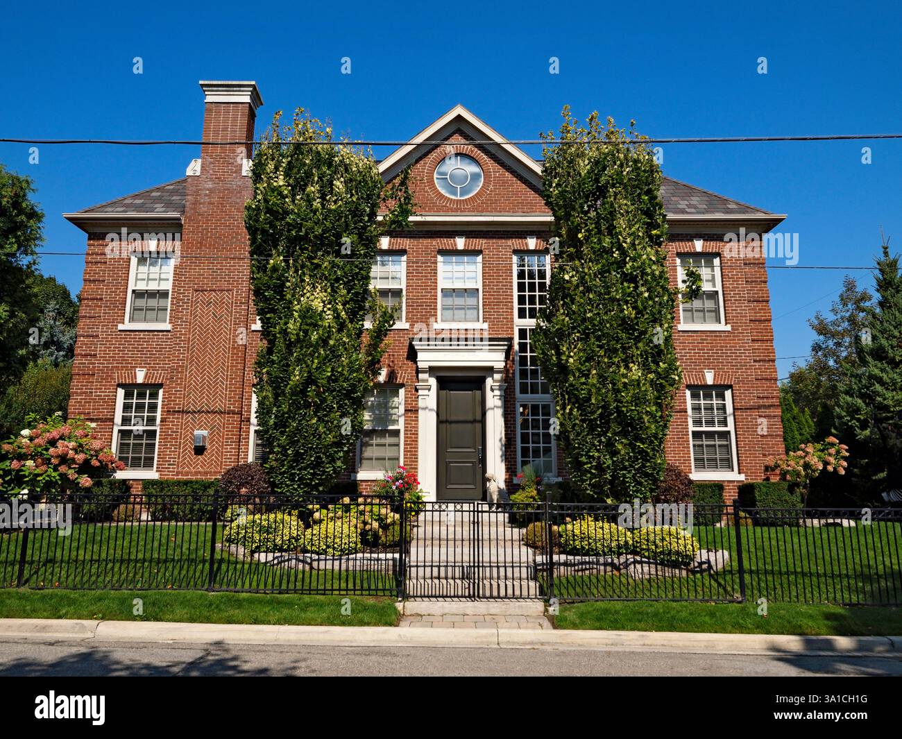 Toronto Canada / A large luxury two storey red brick house in North ...