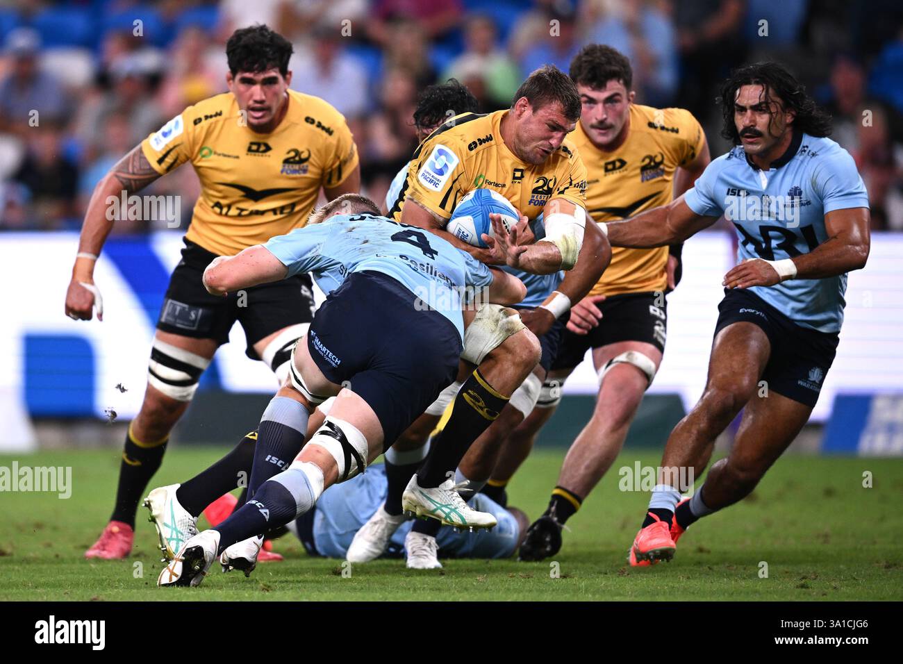 Nicholas Champion de Crespigny of the Force is tackled by Hugh Sinclair ...