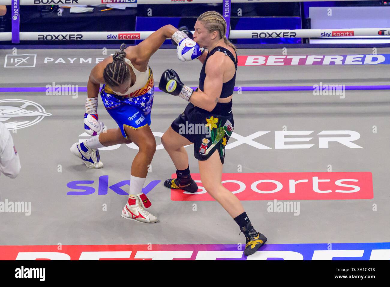 Royal Albert Hall, London March 07 2025 Natasha Jonas connects a hook ...