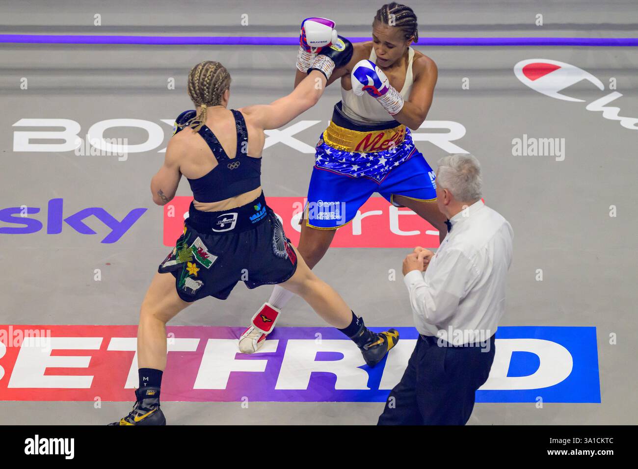 Royal Albert Hall, London March 07 2025 Lauren Price throwing a jab during the WBC, IBF and WBA ...