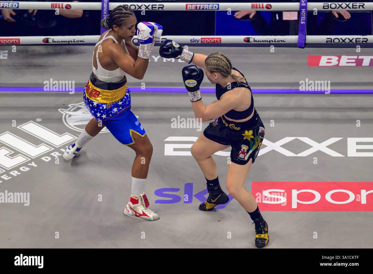 Royal Albert Hall, London March 07 2025 Lauren Price throwing a jab during the WBC, IBF and WBA ...
