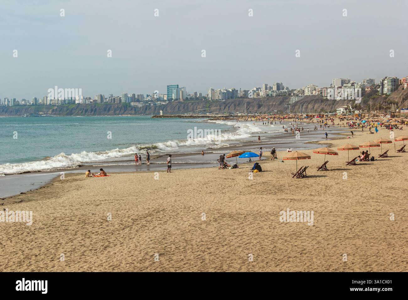 Summer at Agua Dulce Beach, Chorrillos - Lima, Peru Stock Photo - Alamy