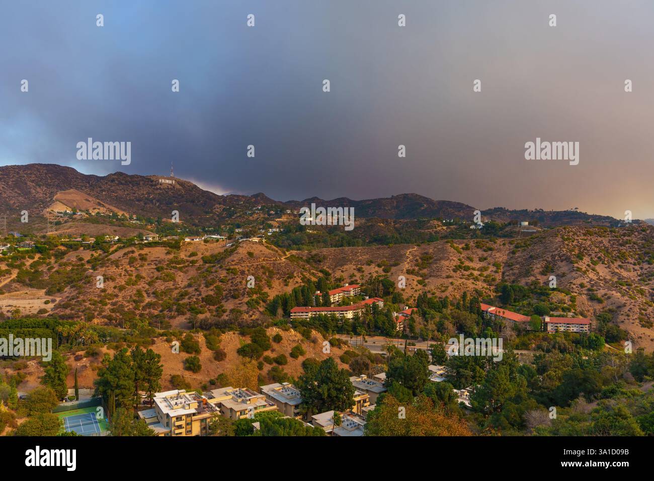 Los Angeles, California - January 8, 2025: View of Runyon Canyon during ...