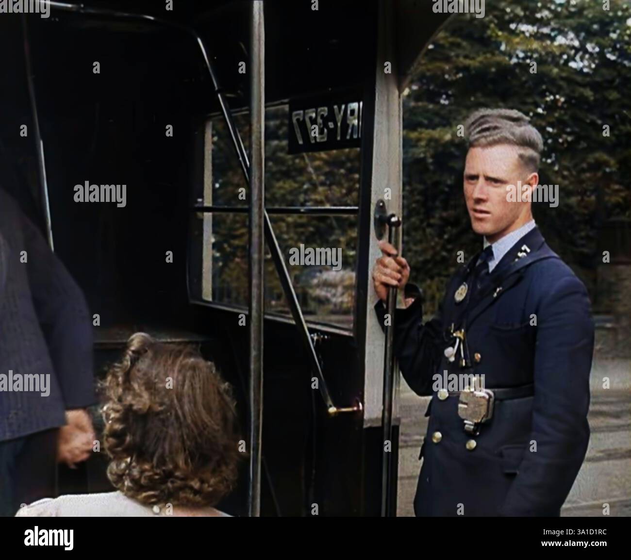 Female bus conductor 1940s hi-res stock photography and images - Alamy