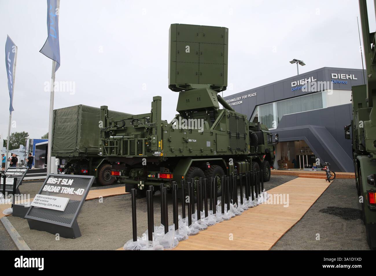 Radar TRML-4D zu IRIS-T SLM. Radar TRML-4D zu IRIS-T SLM. Berlin Berlin Deutschland *** Radar ...