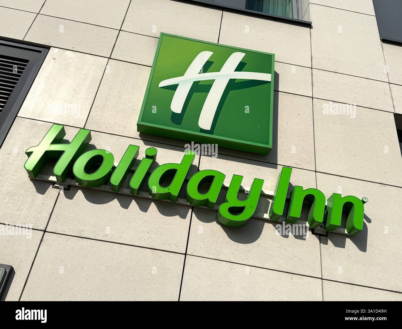 Außenwerbung Logo Hotel Holiday Inn *** Outdoor advertising logo Hotel ...