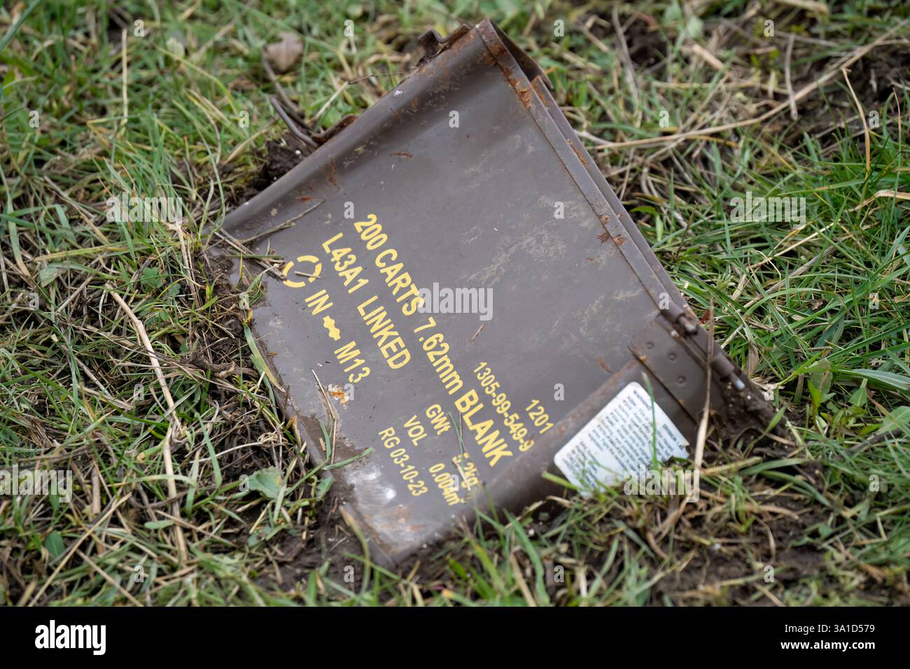 discarded british army empty 200 x 7.62mm Blank rounds ammunition metal ...