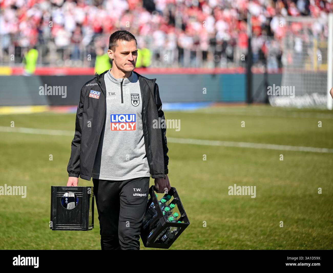 Ulm, Germany. 08th Mar, 2025. Soccer: Bundesliga 2, SSV Ulm 1846 - 1 ...
