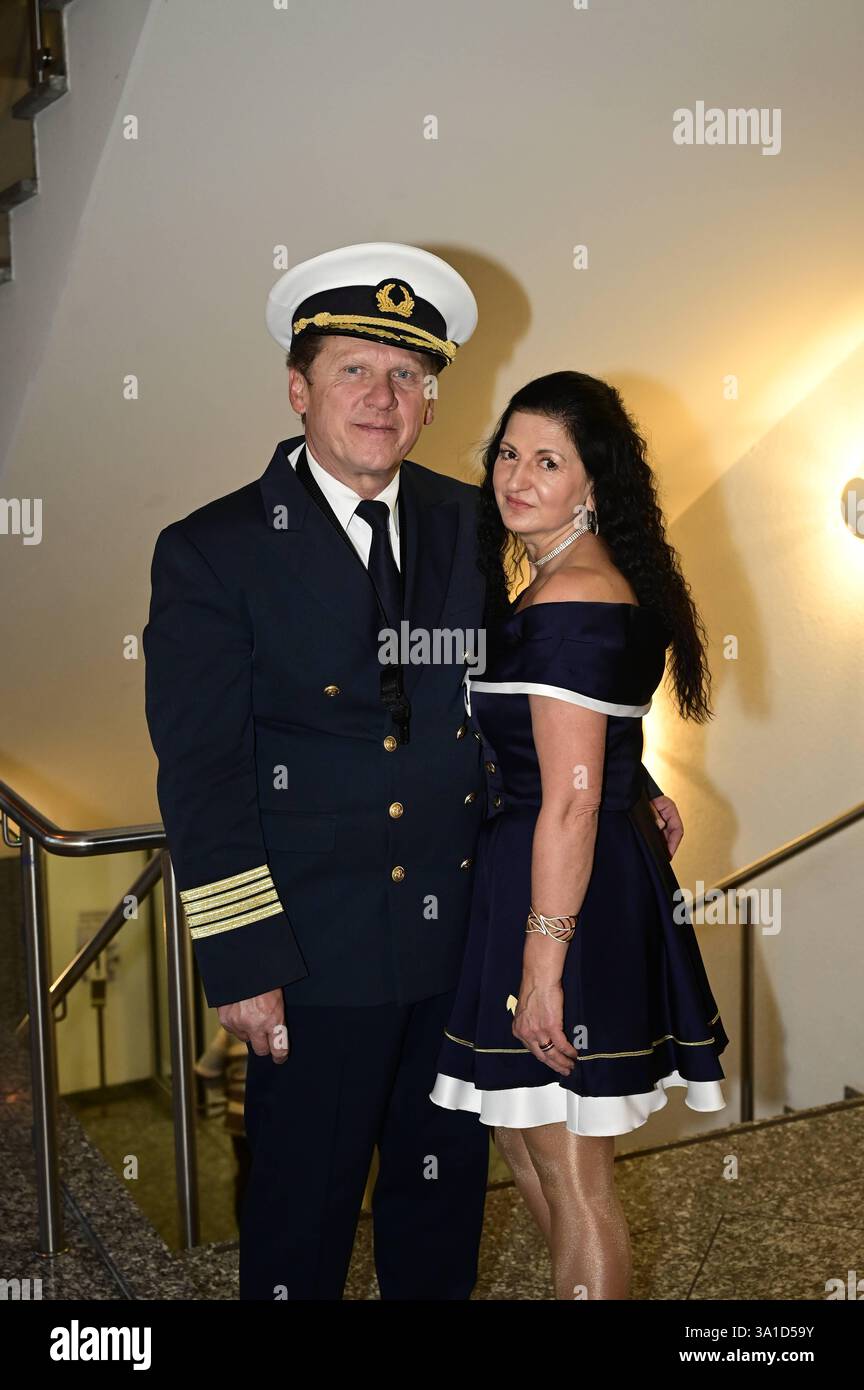 Captain Freddy und Gabriela bei der Frauentagsgala 2025 im Haus des ...