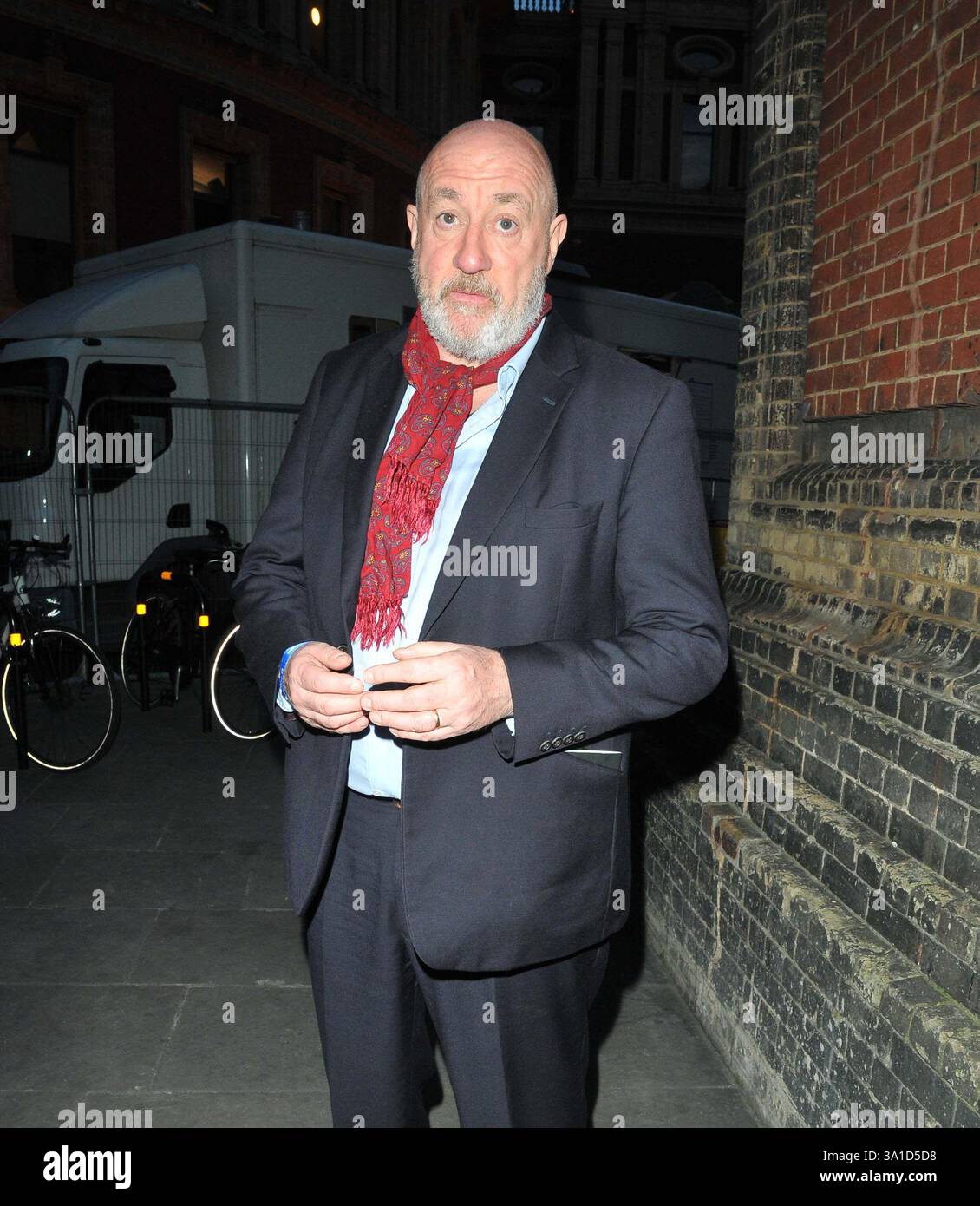 Steve Bunce at the Tasha Jonas vs Lauren Price world title unification ...