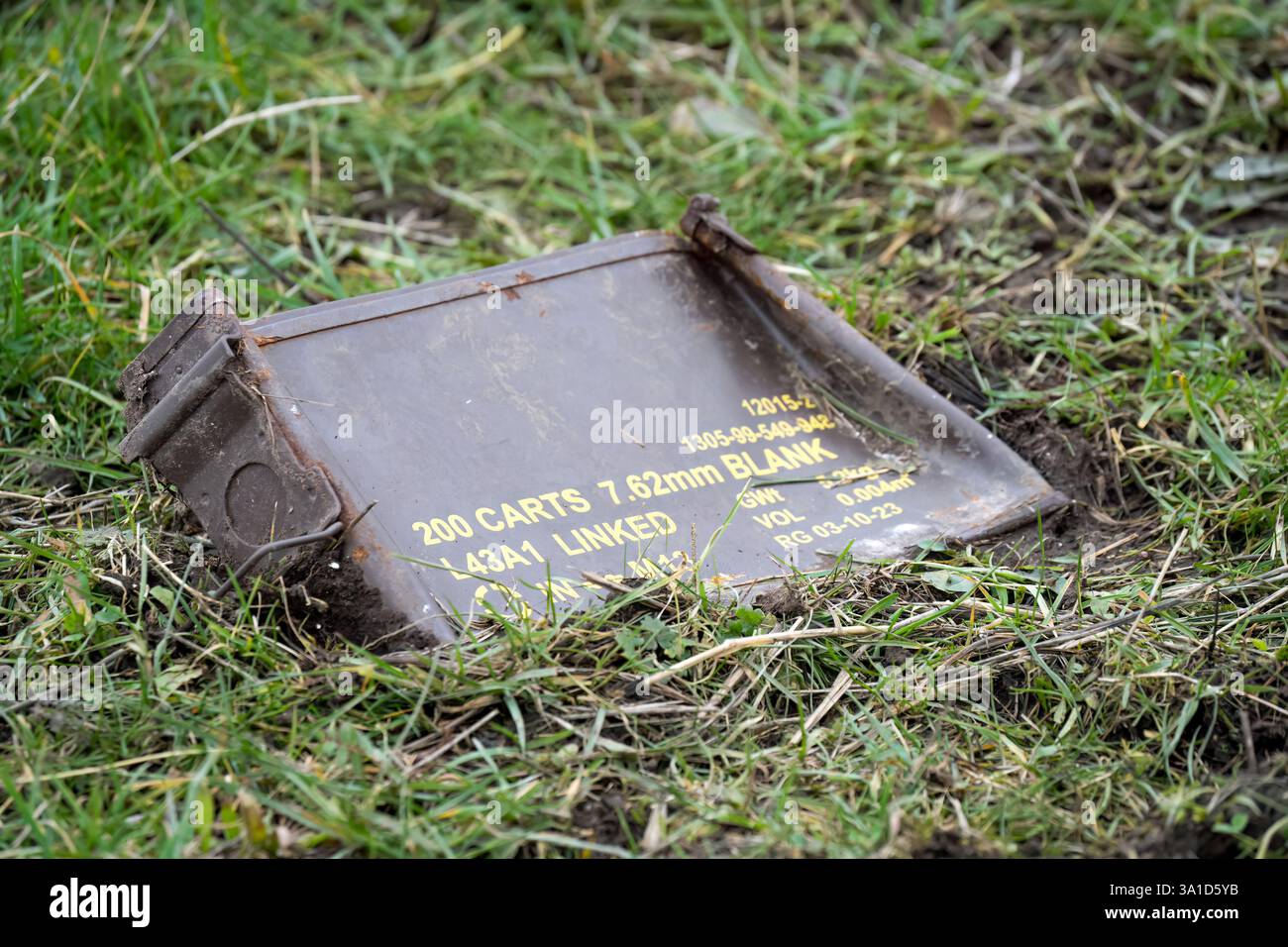 discarded british army empty 200 x 7.62mm Blank rounds ammunition metal ...