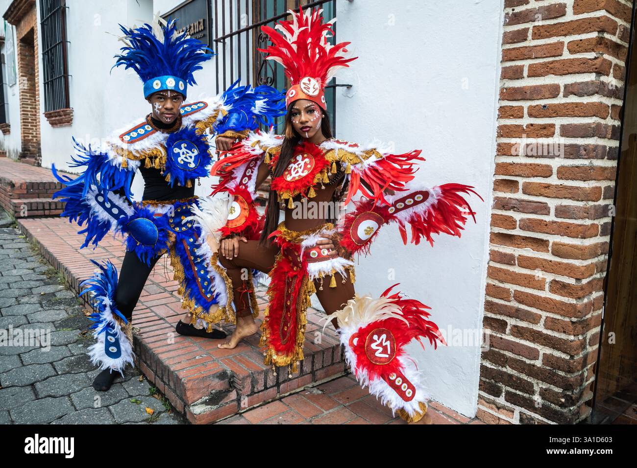 People dressed in Traditional Costumes outside a restaurant in Santo ...