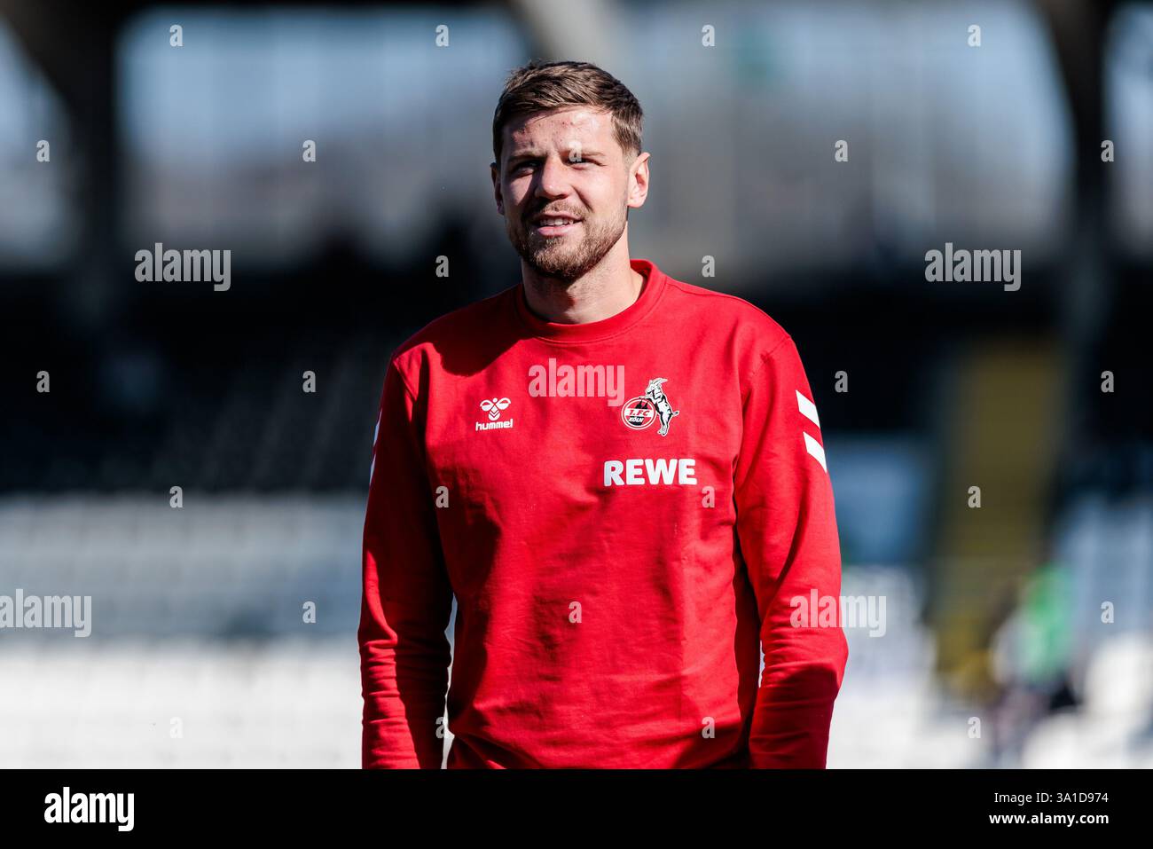 Imad Rondic (1. FC K?ln, 27) w?hrend der Platzbegehung 2. Fu?ball ...