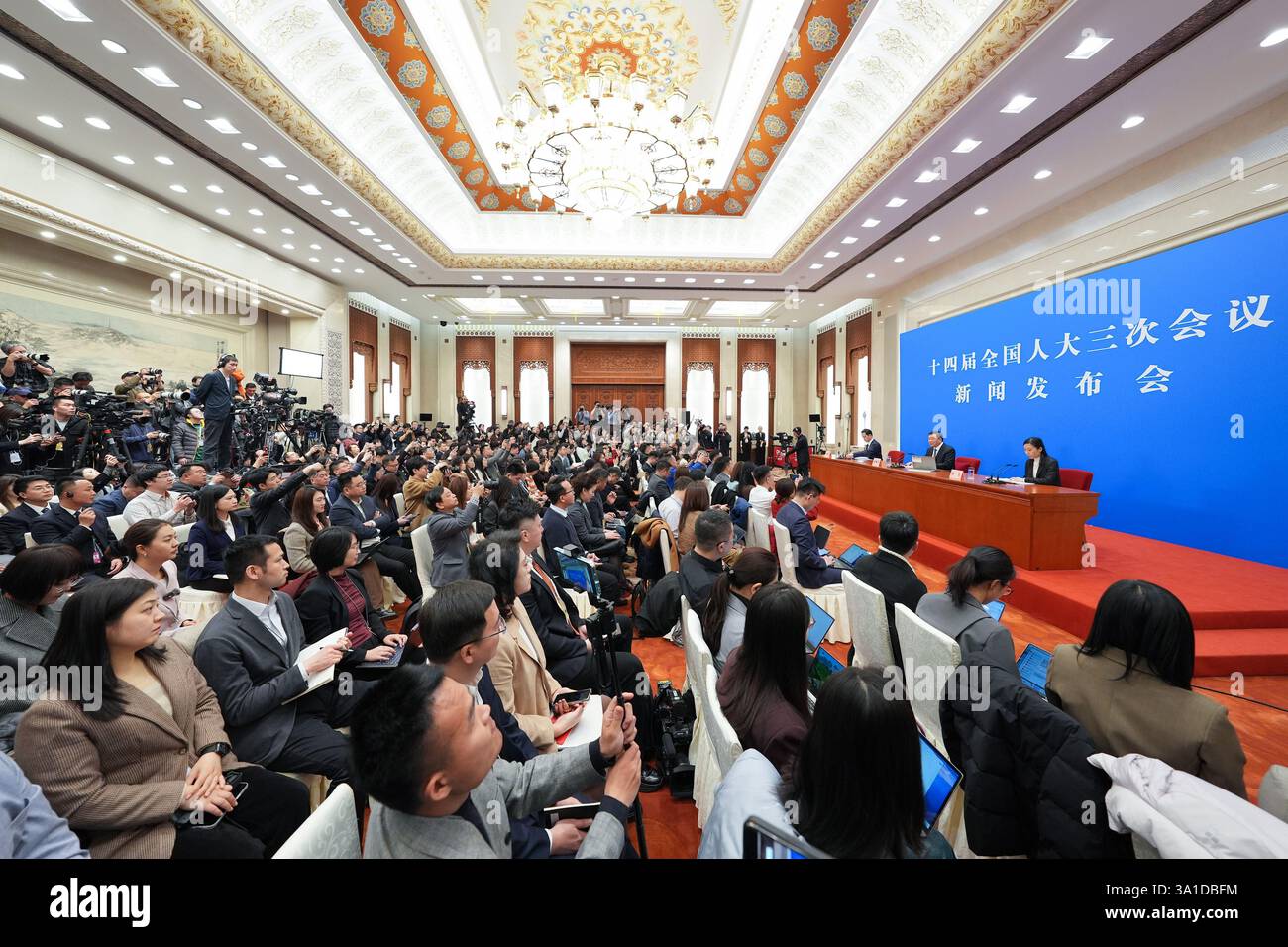 (250308) -- BEIJING, March 8, 2025 (Xinhua) -- Lou Qinjian ...