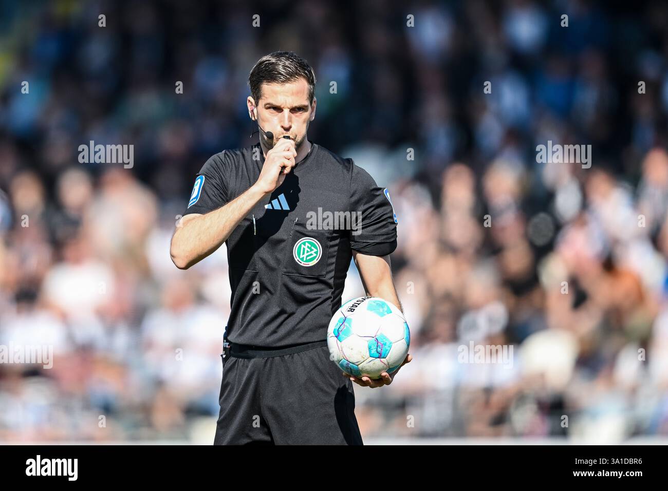 Ulm, Germany. 08th Mar, 2025. Soccer: Bundesliga 2, SSV Ulm 1846 - 1 ...