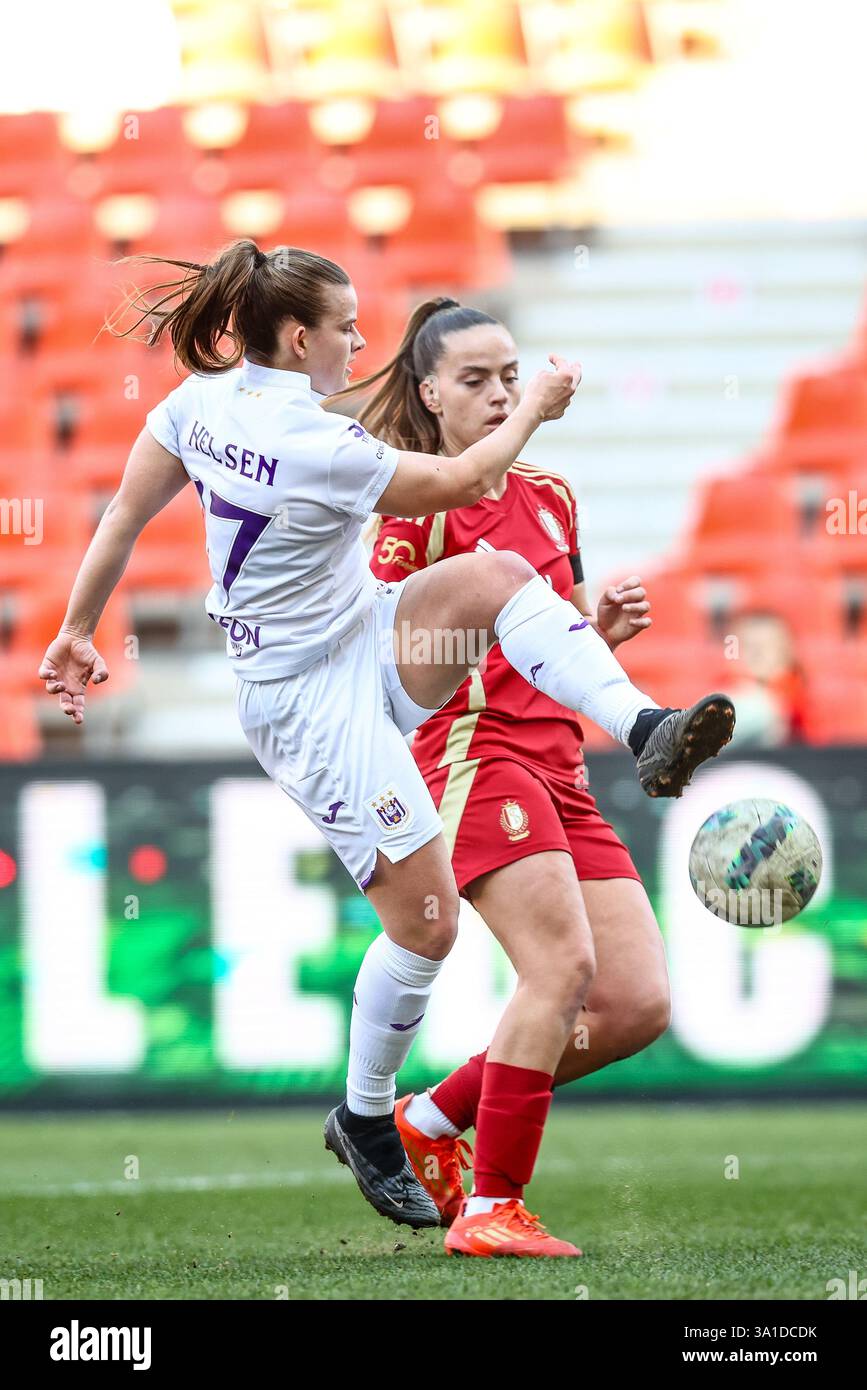 Liege, Belgium. 08th Mar, 2025. Anderlecht's Karlijn Helsen pictured in action during a female ...