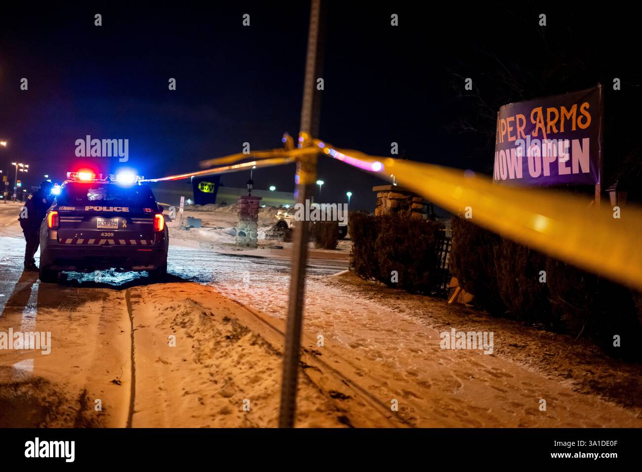 Toronto Police investigate a shooting at the Piper Arms Pub near the ...