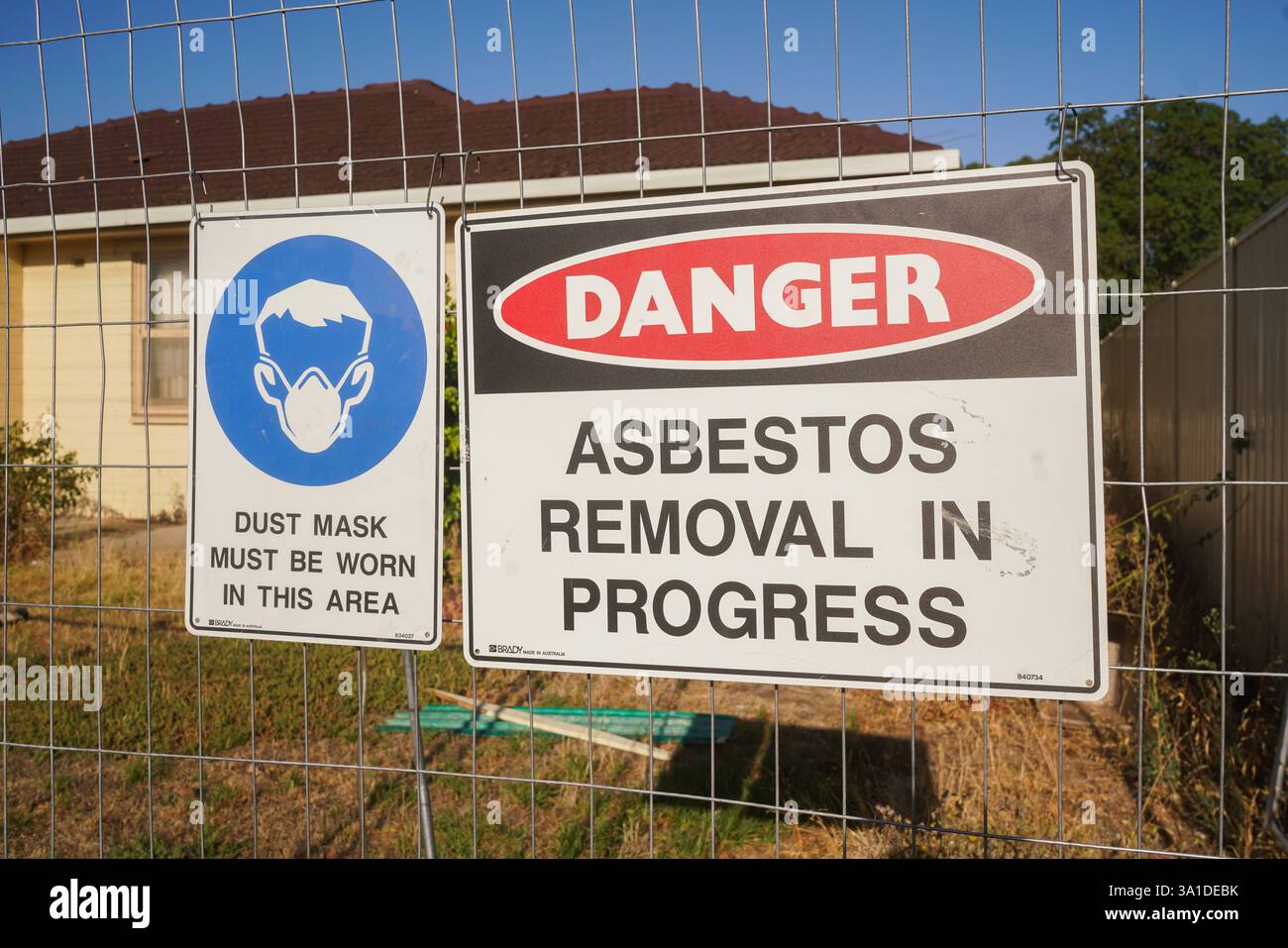 Danger sign for asbestos removal, Adelaide ,Australia Stock Photo - Alamy
