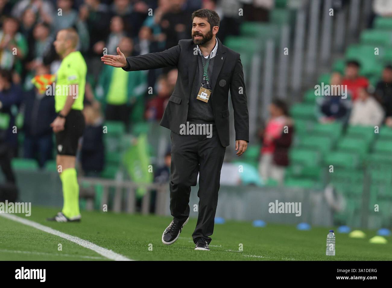 Vitoria Guimaraes SC manager Luís Freire during the UEFA Conference ...