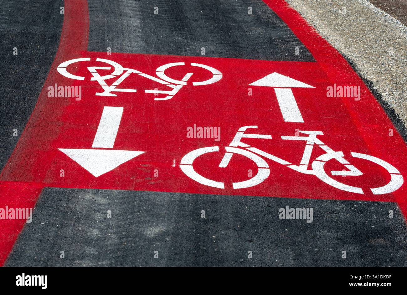 Crisp white paint hi-res stock photography and images - Alamy