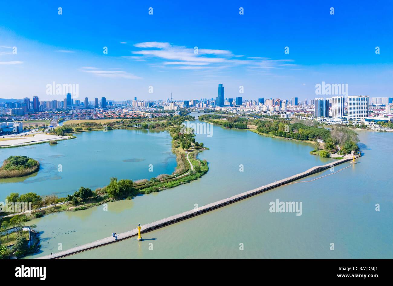 Urban environment of Baodai Bridge and Xiegang Bridge in Suzhou ...