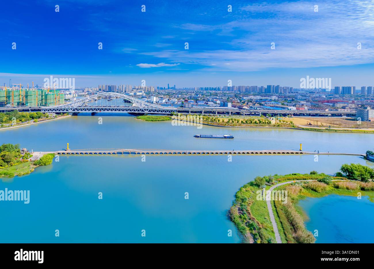 Urban environment of Baodai Bridge and Xiegang Bridge in Suzhou ...