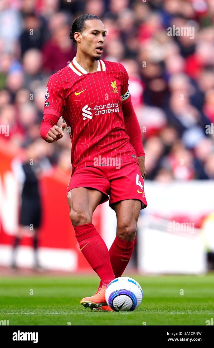 Virgil van dijk southampton 2025 hi-res stock photography and images ...