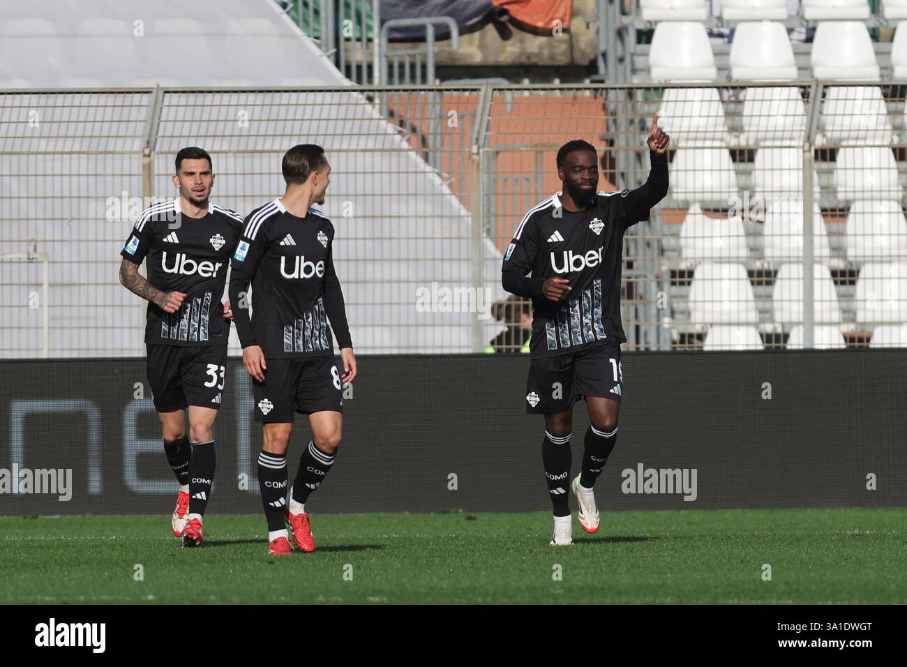 Como’s Como 1907's Jonathan Ikone celebrate his goal during the Serie A ...