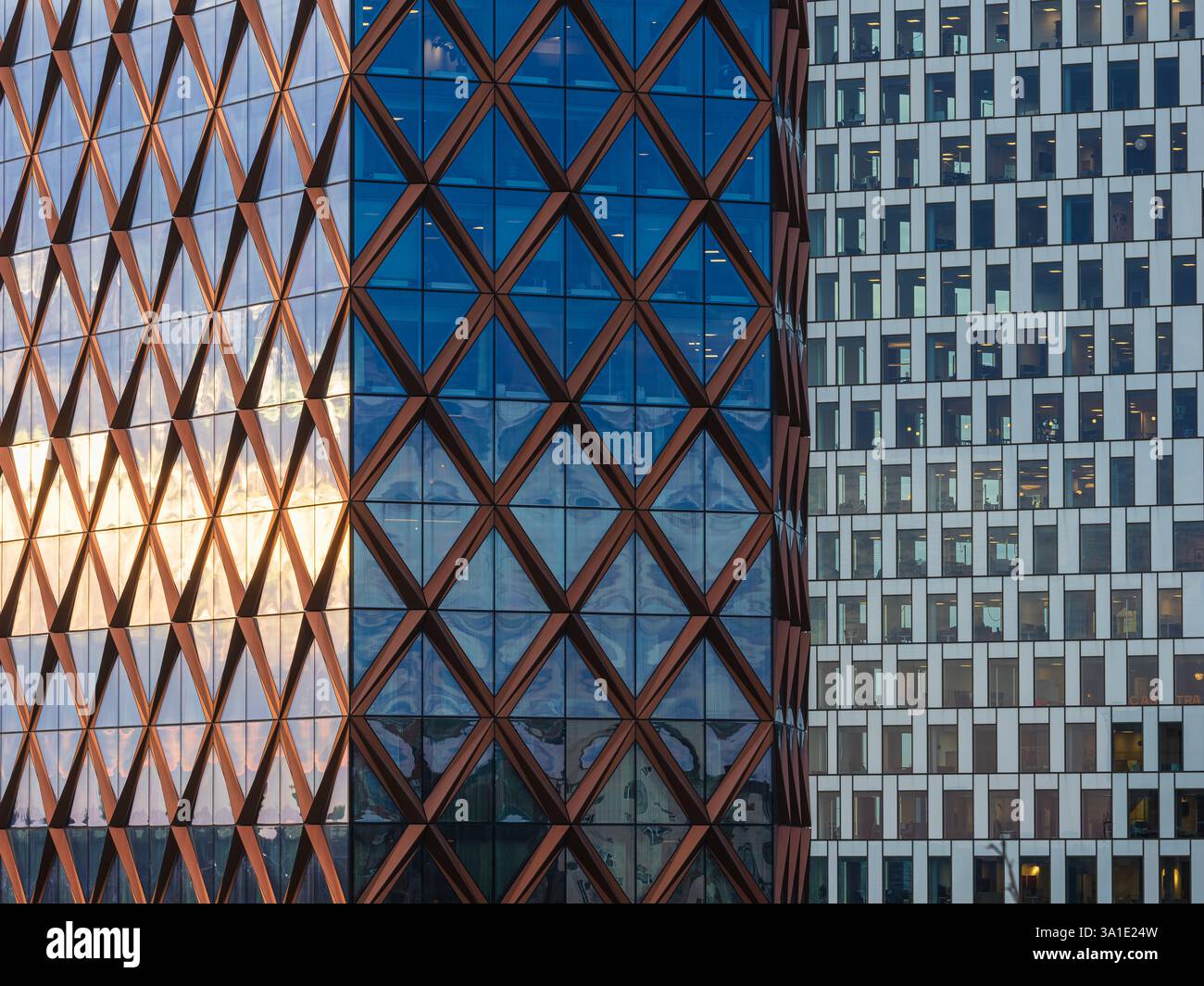 Striking architectural features hi-res stock photography and images - Alamy