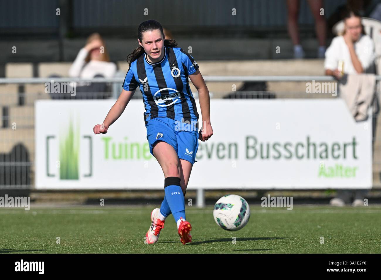 Aalter, Belgium. 08th Mar, 2025. Oona Careel (7) of Club YLA pictured ...