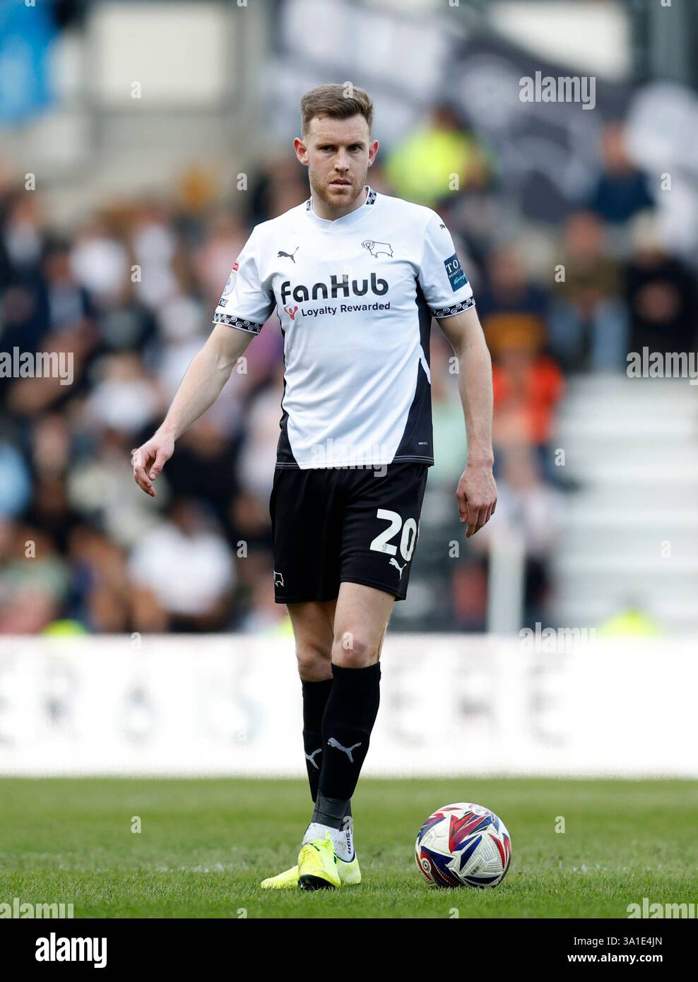 Derby County's Callum Elder during the Sky Bet Championship match at ...