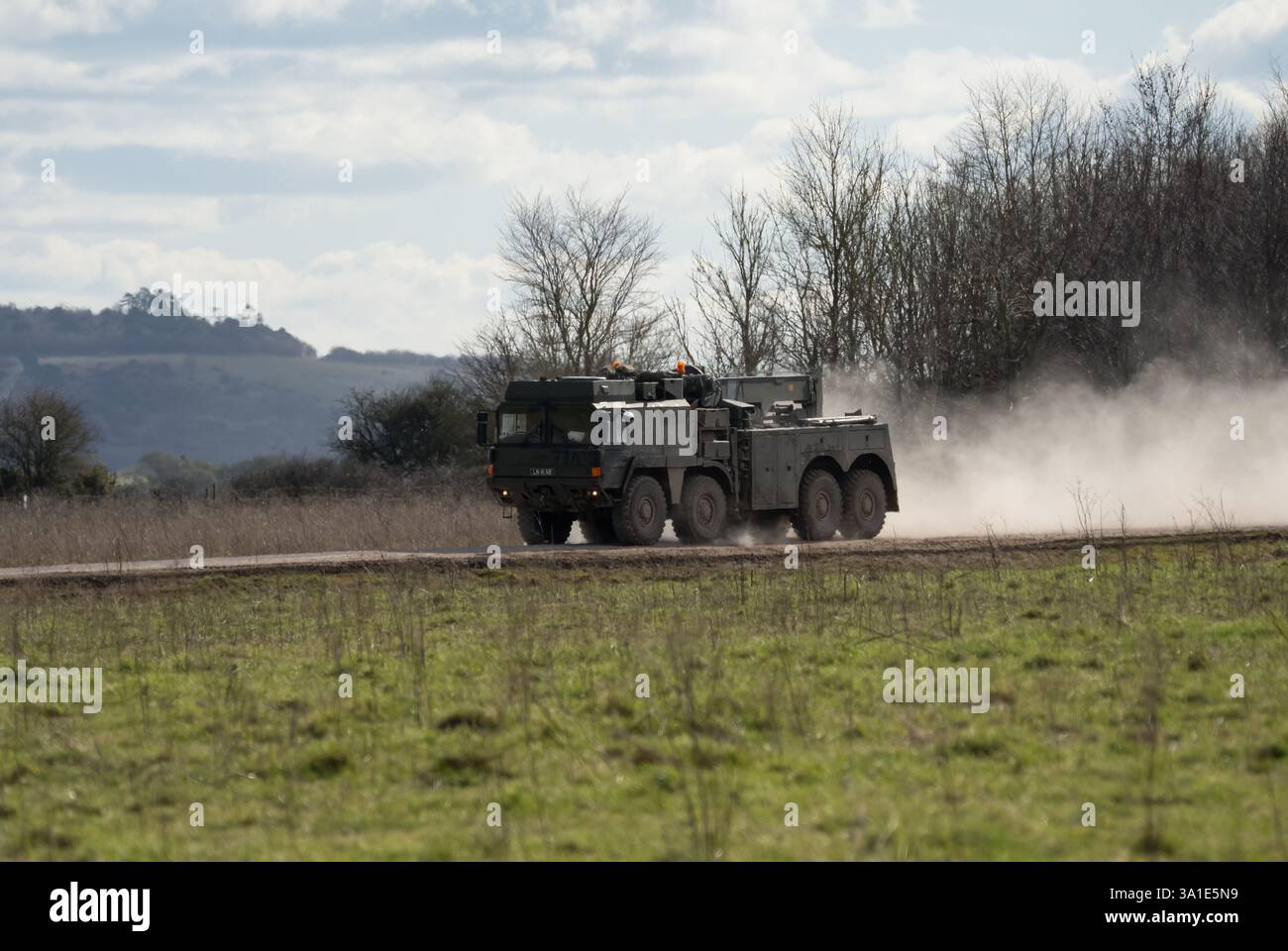 a British army MAN SVR (Support Vehicle Recovery) 8x8 Truck in action ...