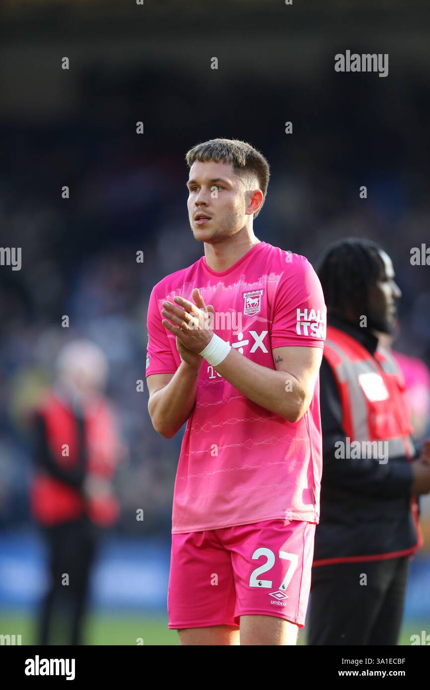 Selhurst Park, Selhurst, London, UK. 8th Mar, 2025. Premier League ...