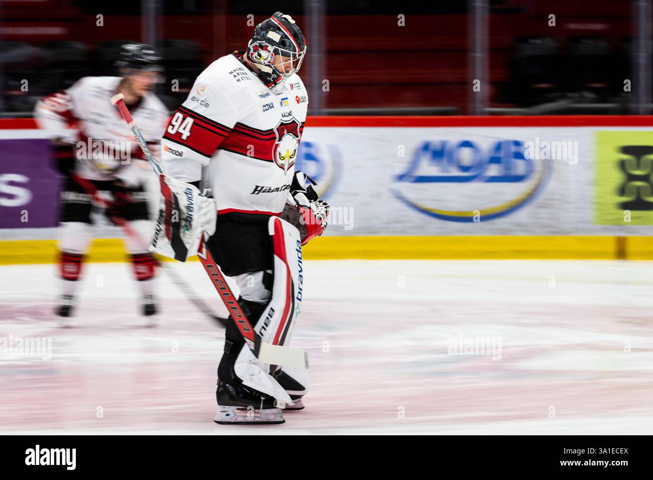 250308 Malmö Redhawks målvakt Marek Langhamer inför under ishockeymatchen i SHL mellan Örebro ...