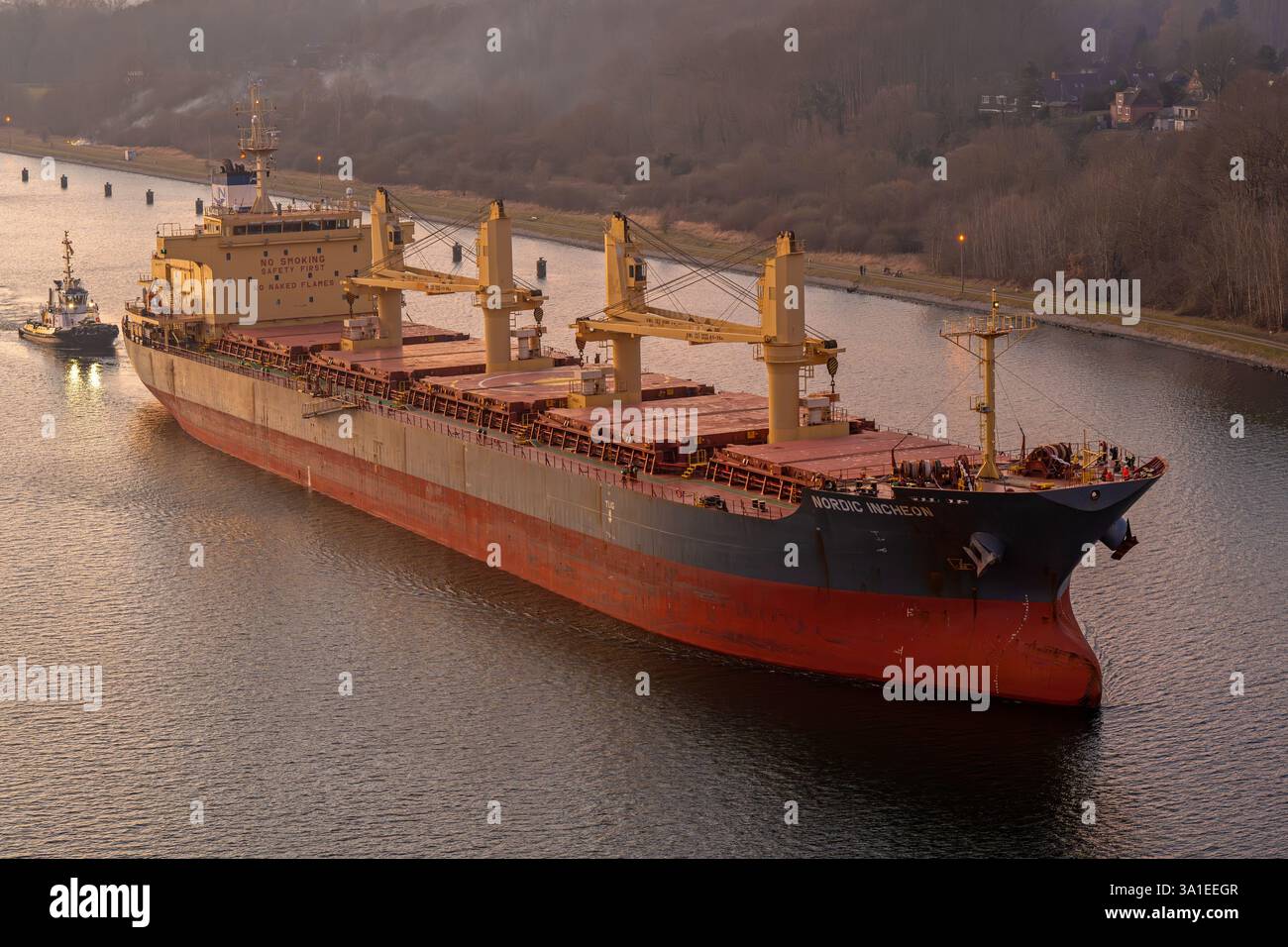 Bulk Carrier NORDIC INCHEON at the Kiel Canal Stock Photo - Alamy