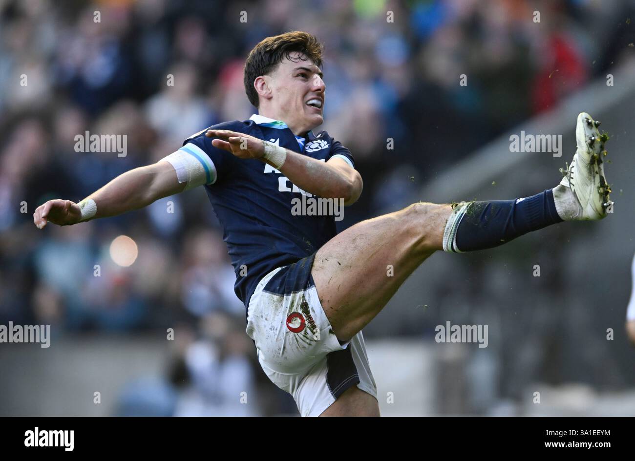 Edinburgh, UK. 8th Mar, 2025. Tom Jordan of Scotland scores his 2nd try ...