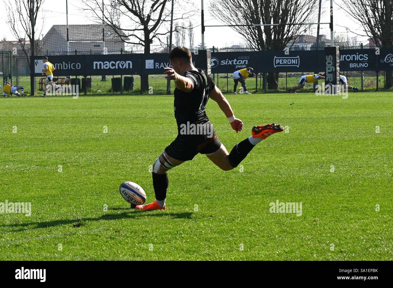 Padova, Italy. 08th Mar, 2025. Lyle Scott Cameron ( Petrarca Padova ...
