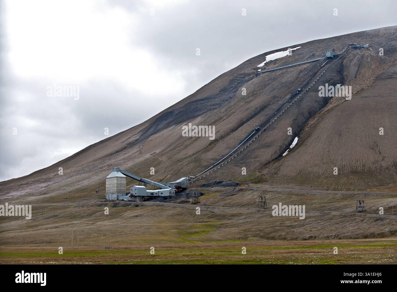 Gruve 5 (Mine no. 5) , a coal mine in Endalen (Longyearbyen, Svalbard ...