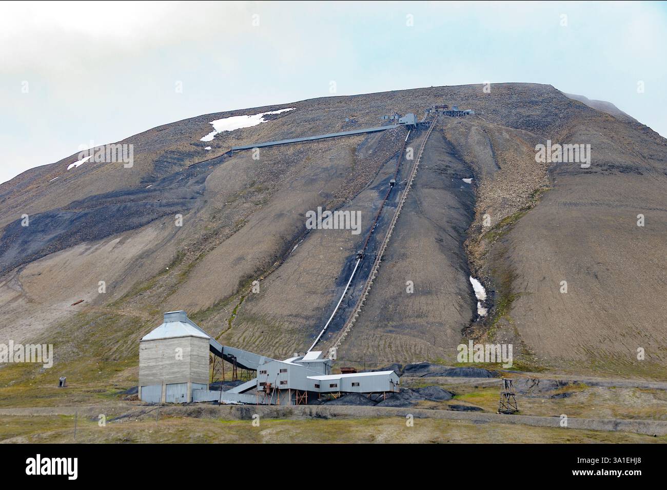Gruve 5 (Mine no. 5) , a coal mine in Endalen (Longyearbyen, Svalbard ...