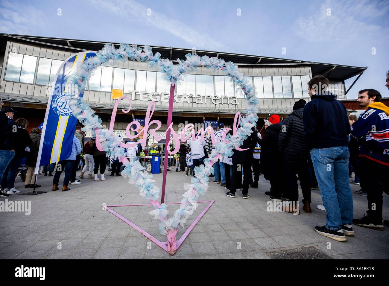 Leksand, Sverige. 08th Mar, 2025. 250308 Familjedag på Tegera Arena ...
