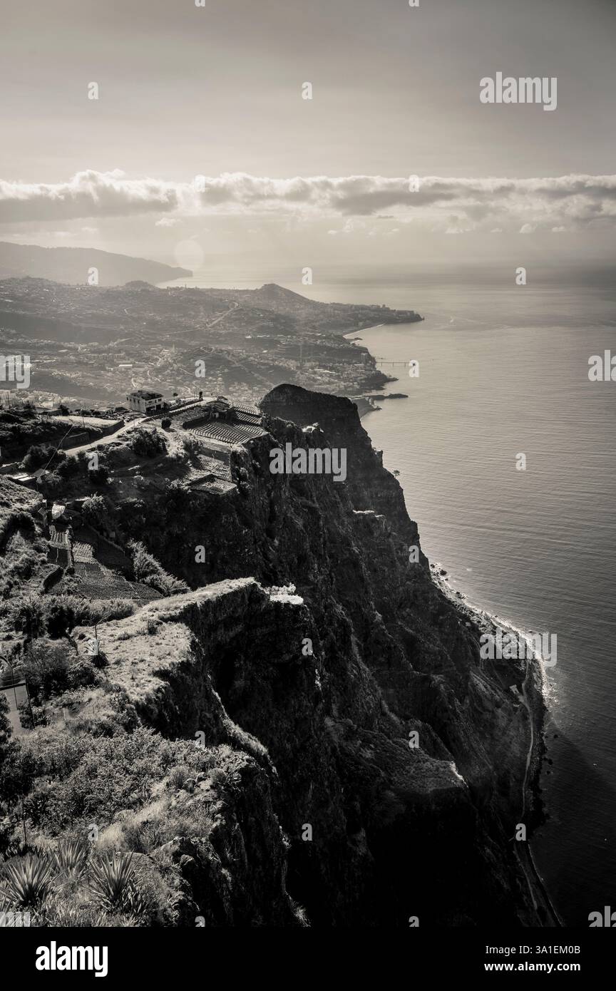 View across Câmara de Lobos from the Cabo Girão Skywalk, Madeira ...