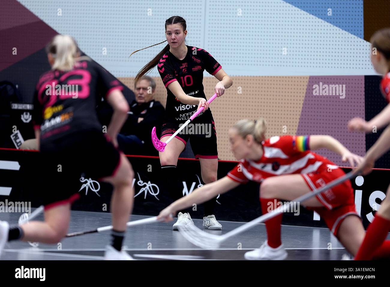 250308 Malmös Anna Lindell under innebandymatchen i damernas SSL mellan ...