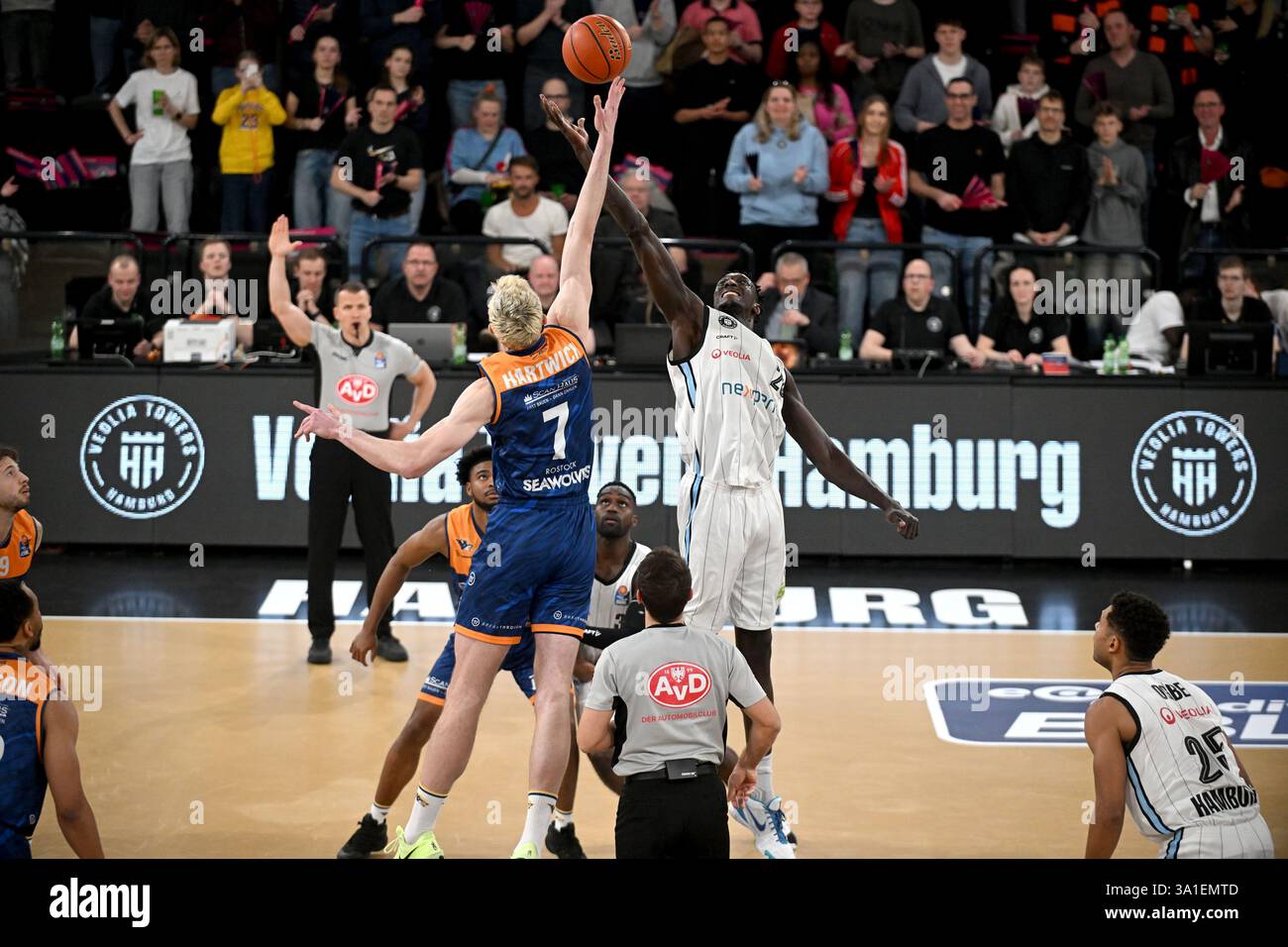 Hamburg, Germany. 08th Mar, 2025. Hamburg Towers - Rostock Seawolves ...