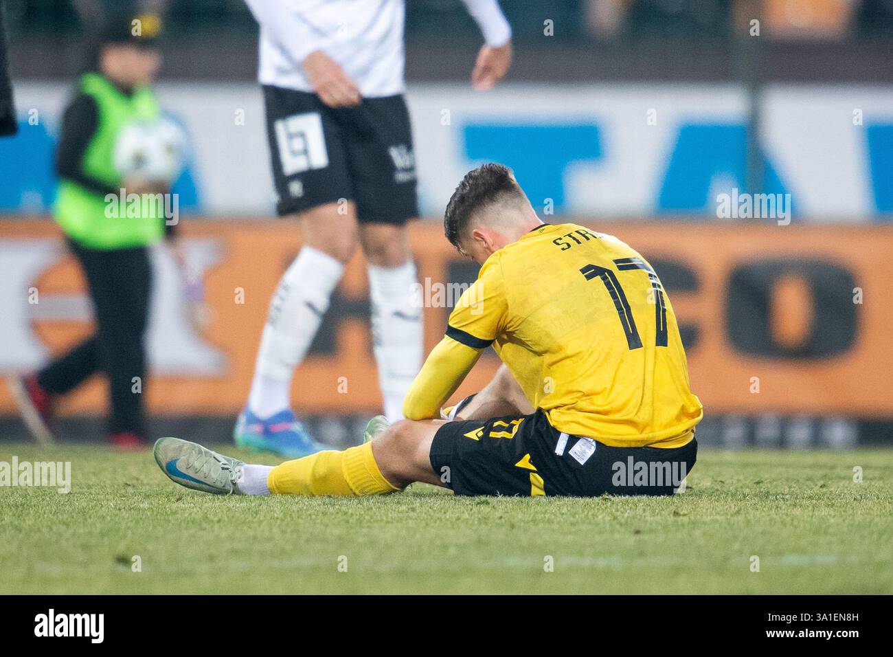 250308 Mjällbys Elliot Stroud deppar efter kvartsfinalen i Svenska ...