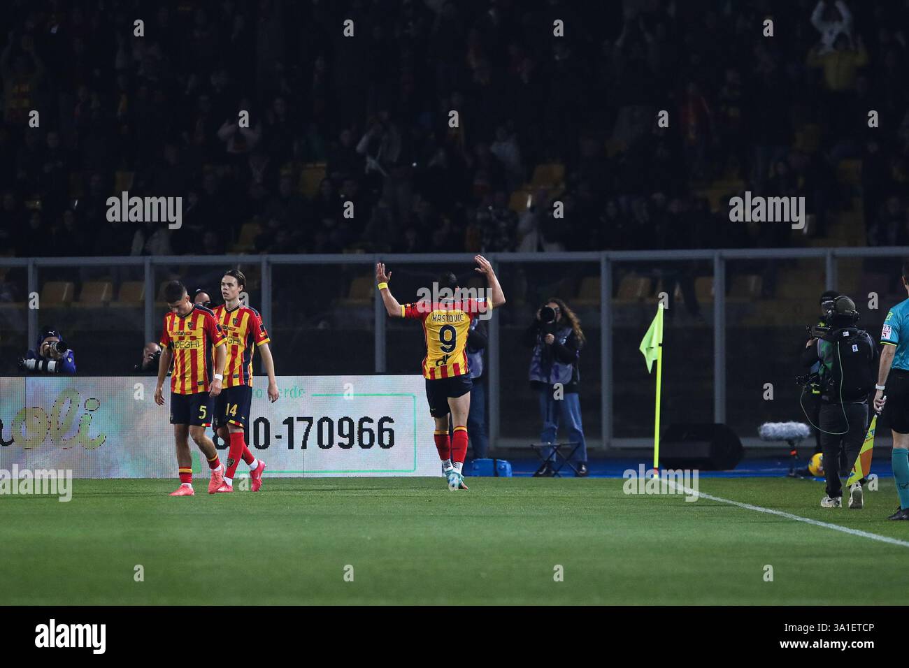 Nikola Krstovic of US Lecce celebrates the goal of 1-0 in the match ...