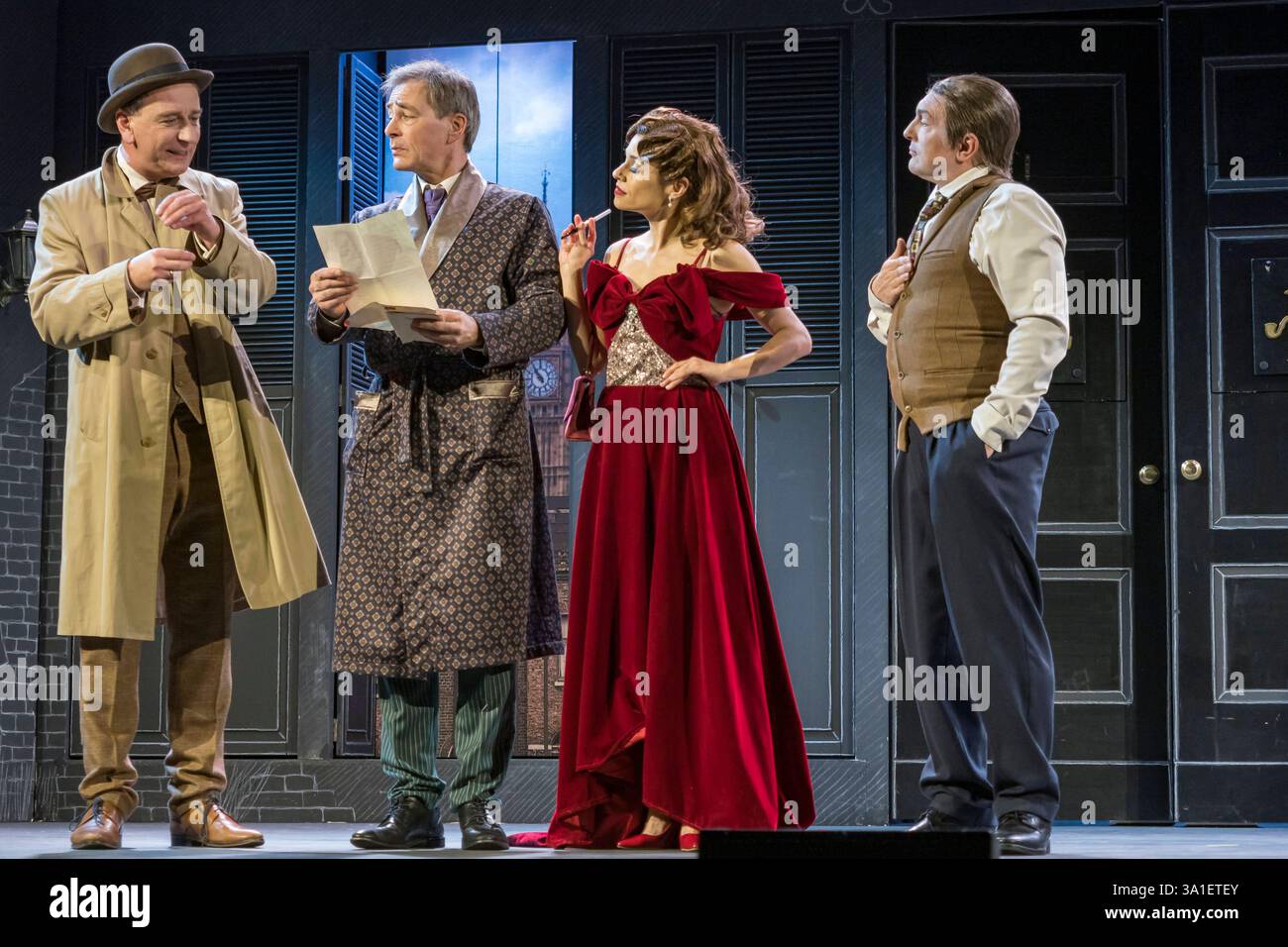 Schauspieler Jan Sosniok als Sherlock Holmes, Oliver Dupont als Doktor ...
