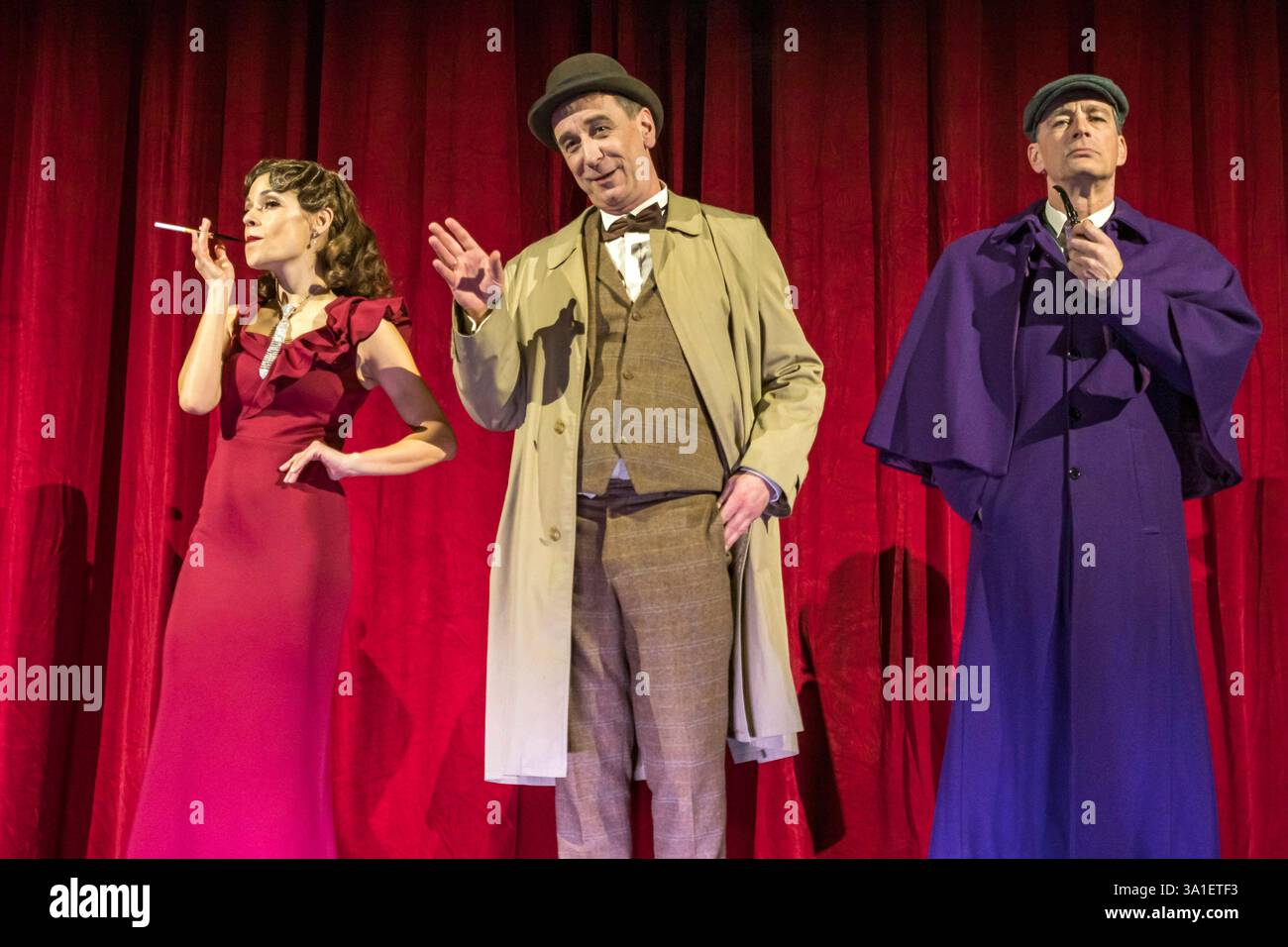 Schauspieler Jan Sosniok als Sherlock Holmes, Oliver Dupont als Doktor ...