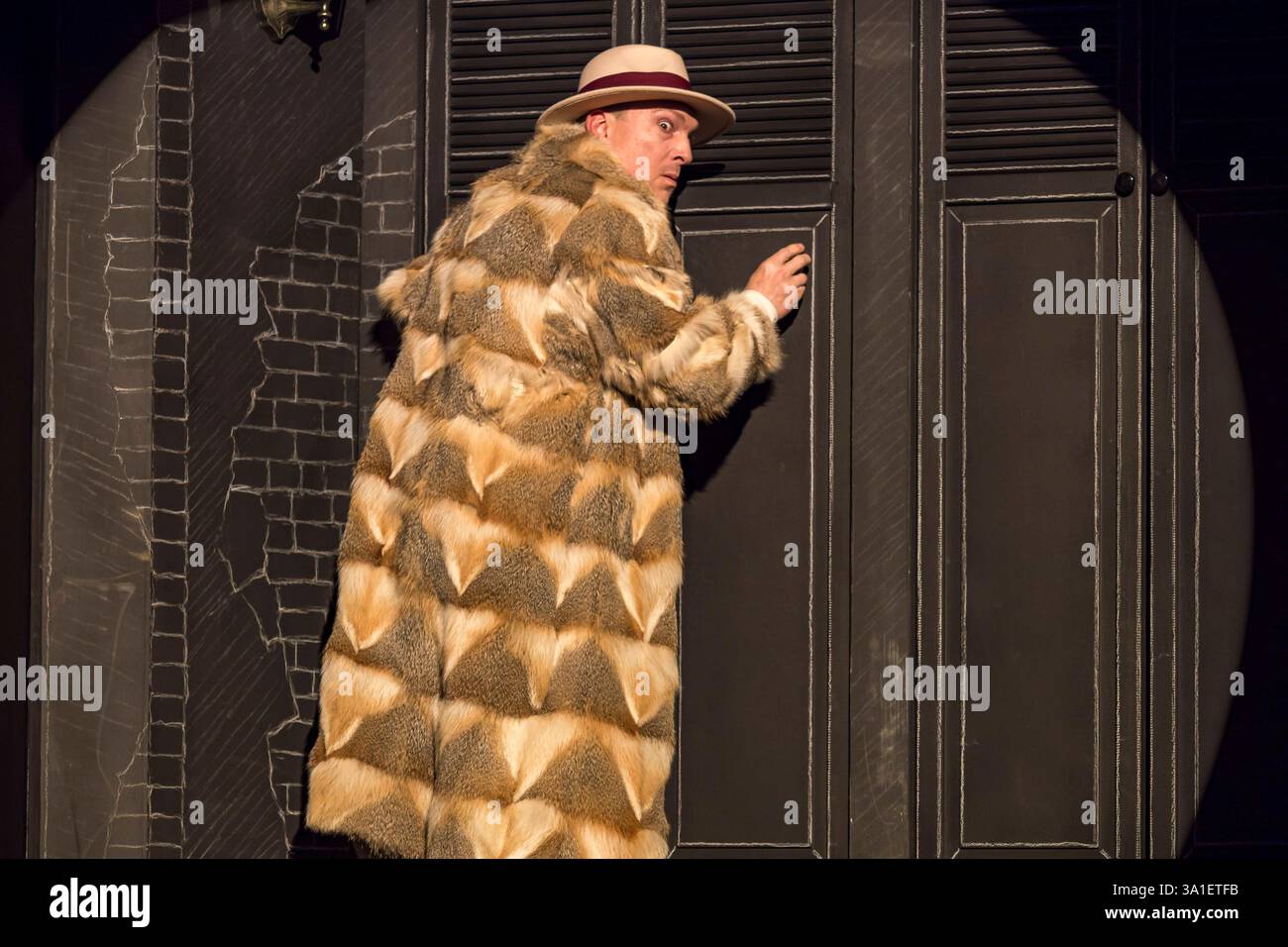 Schauspieler Alexis Kara als Rupert Perkins, Koenig Otto von Ormstein ...